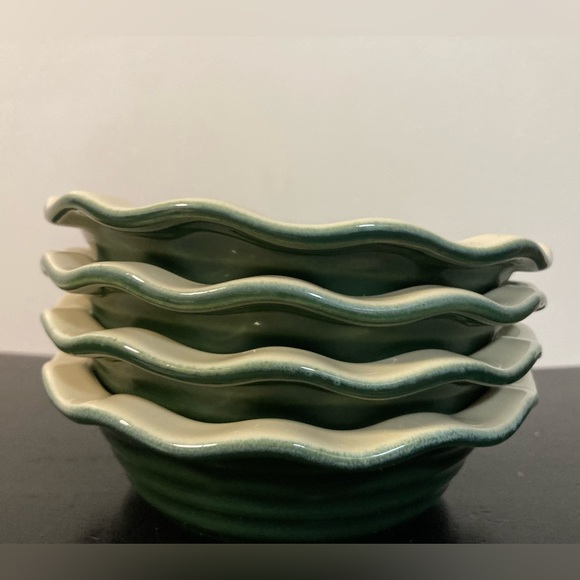 Emile Henry | Kitchen | Set4 Emile Henry Individual Pie Dishes Green ...